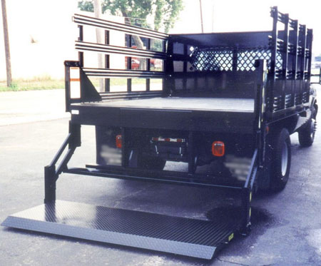 Lift Gates | Kaminski & Sons